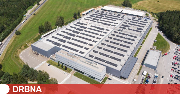 ENGEL instaluje novou fotovoltaiku