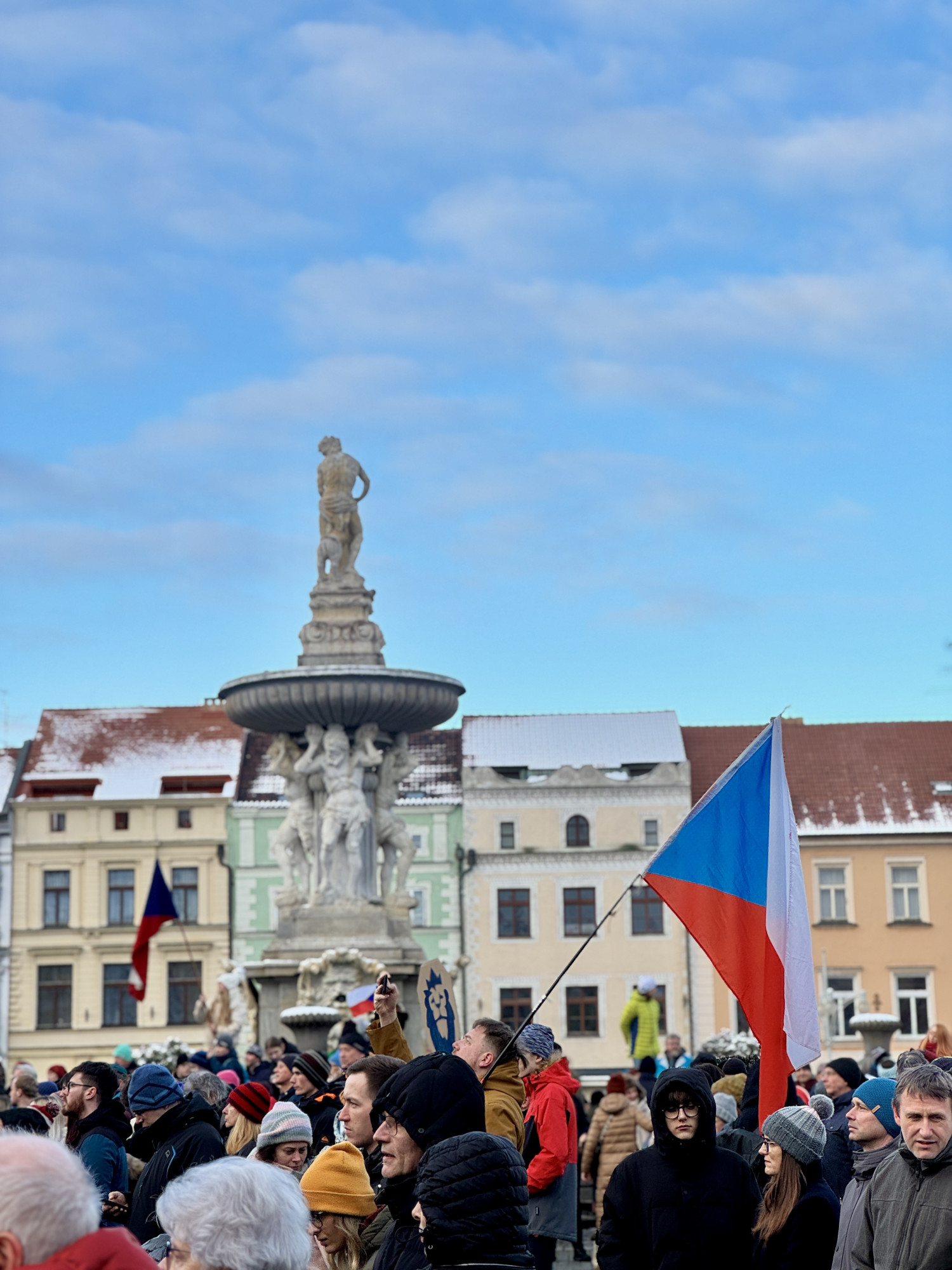 Ruce pryč od médií. Do Budějovic míří pochod za obranu novinářské ...